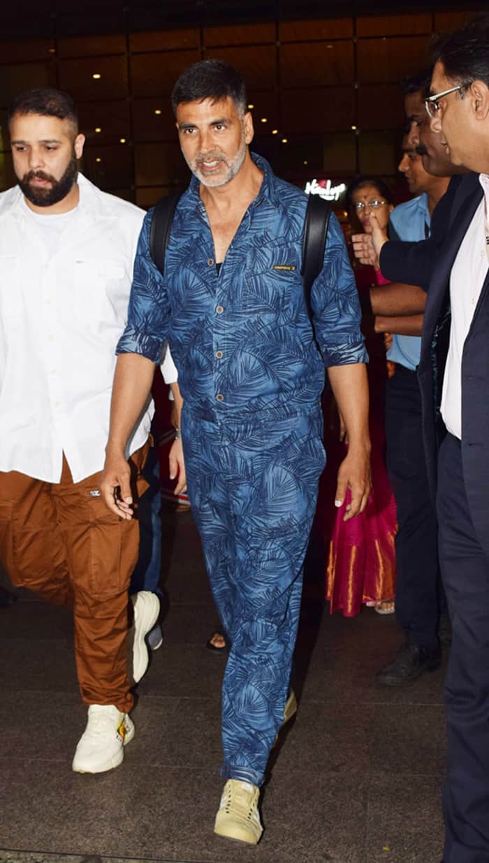 Akshay’s son Aarav looked dapper in a ...