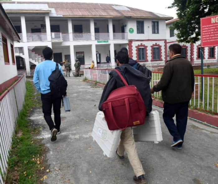 IN PICS: Srinagar Votes In Phase 4 Of Lok Sabha Election 2024