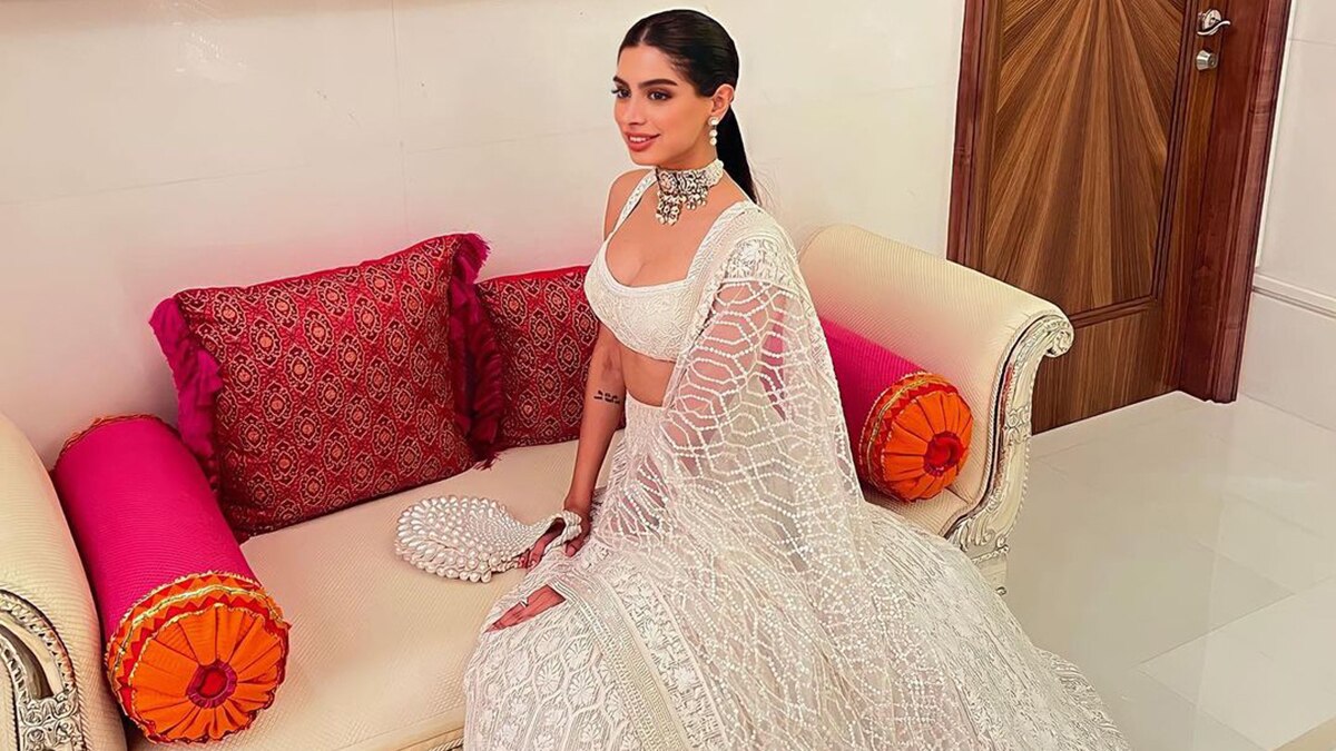 Khushi Kapoor Looks Like Sexy Angel in White Embroidered Lehenga With Busty Blouse - See Photos