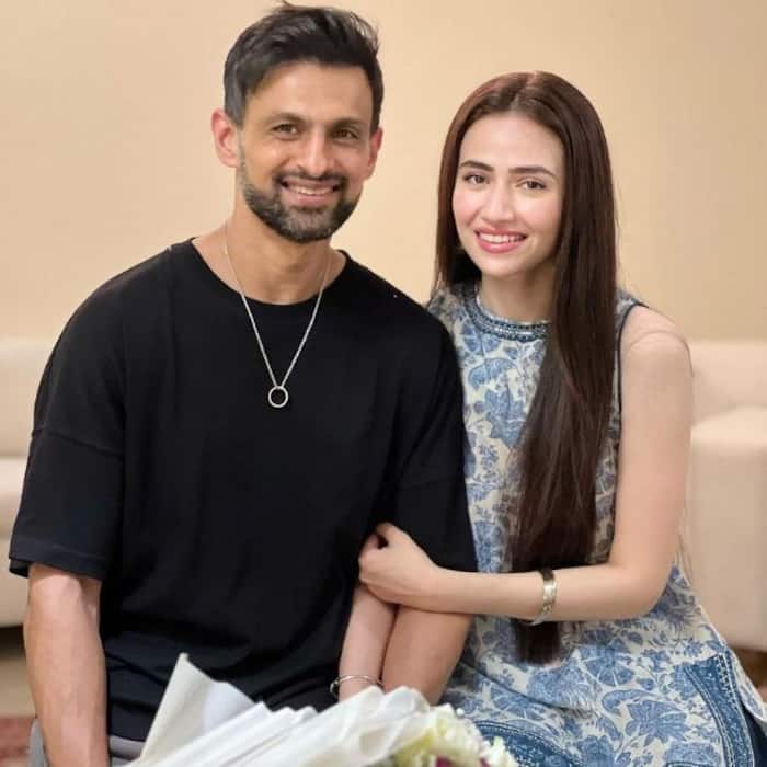 2. Shoaib Malik and Sana Javed