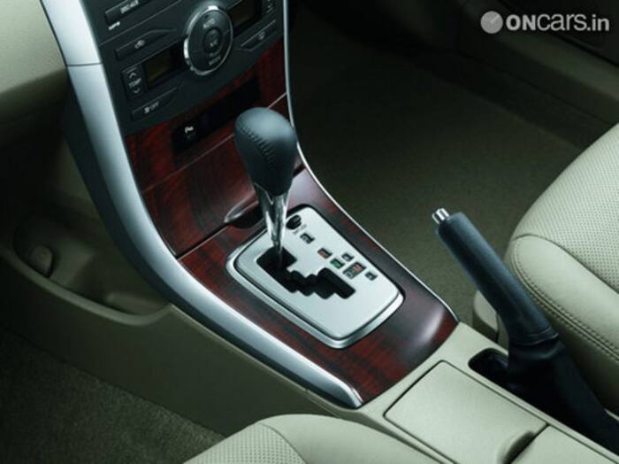 2011 Toyota Corolla Altis Interior