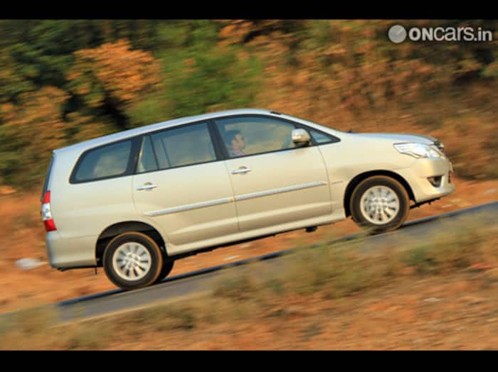 2012 Toyota Innova Exterior