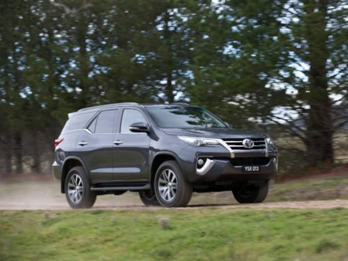 2016 Toyota Fortuner Photo Gallery