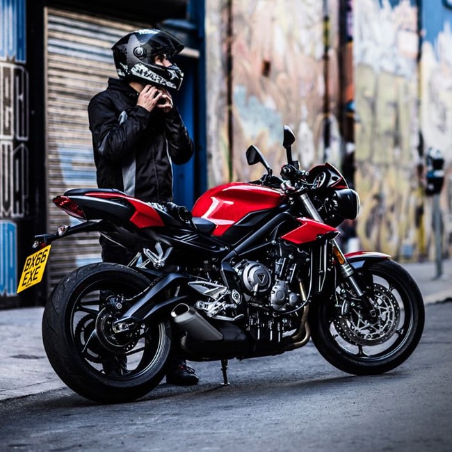 Additional features of 2017 Triumph Street Triple