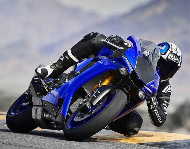 2018 Yamaha YZF R1 design