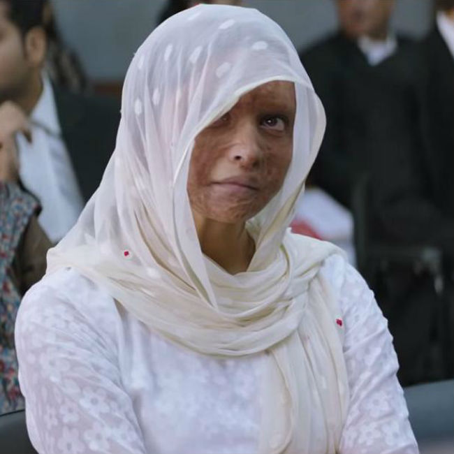 2. Deepika Padukone as Naina Talwar