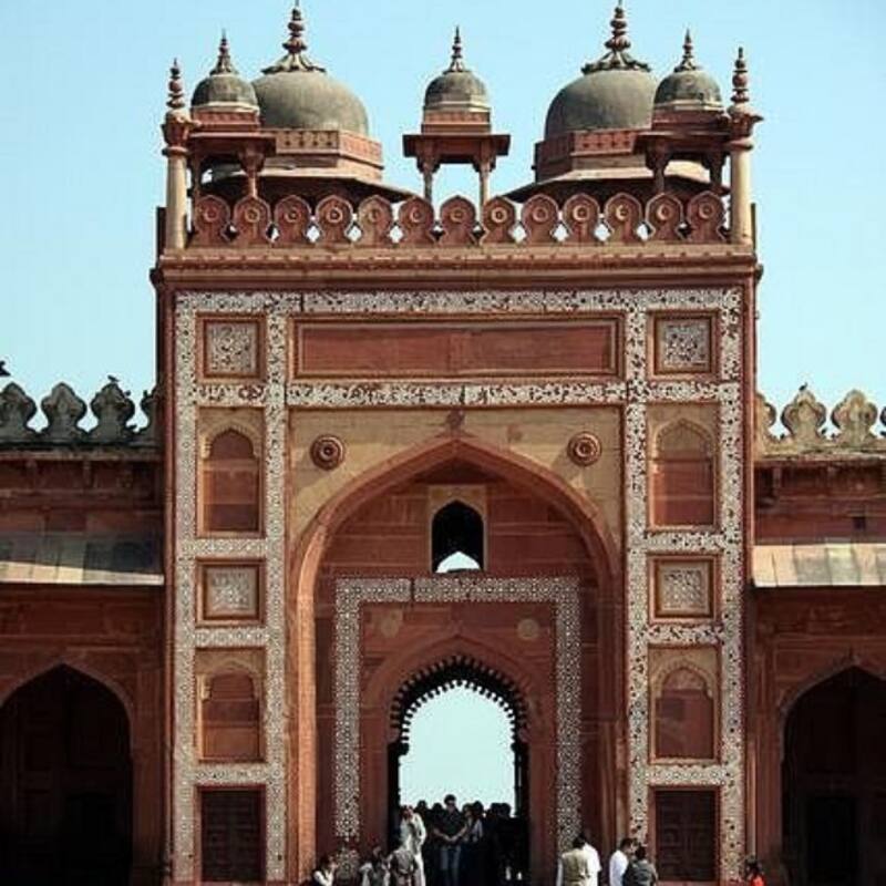 9 Stunning Historical Sites In Agra Await Your Visit