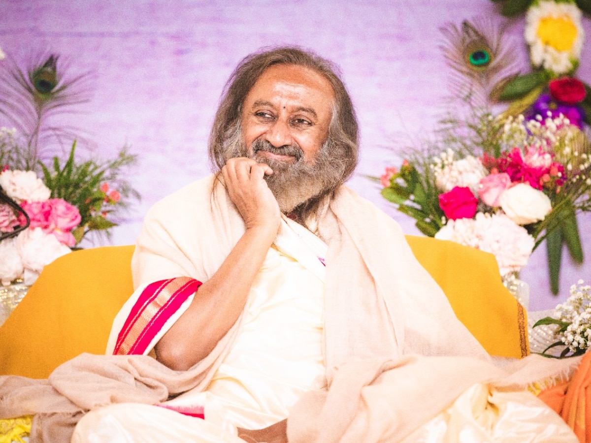 10 Quotes of Gurudev Sri Sri Ravi Shankar that will help you to grow in ...