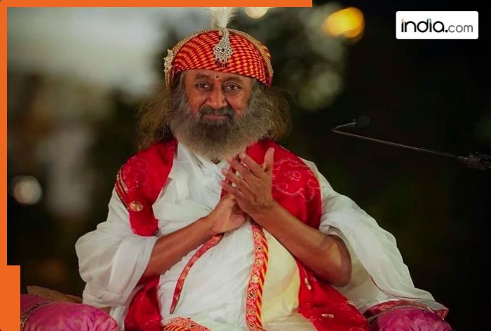 8 mantras to unlock happiness by Gurudev Sri Sri Ravi Shankar