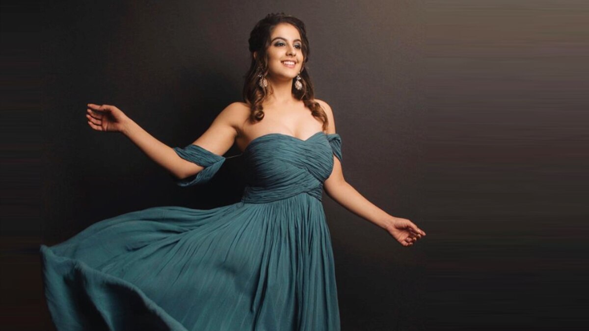 Tunisha Sharma's Unseen Cute Pics: Remembering The TV Actress Who Died ...