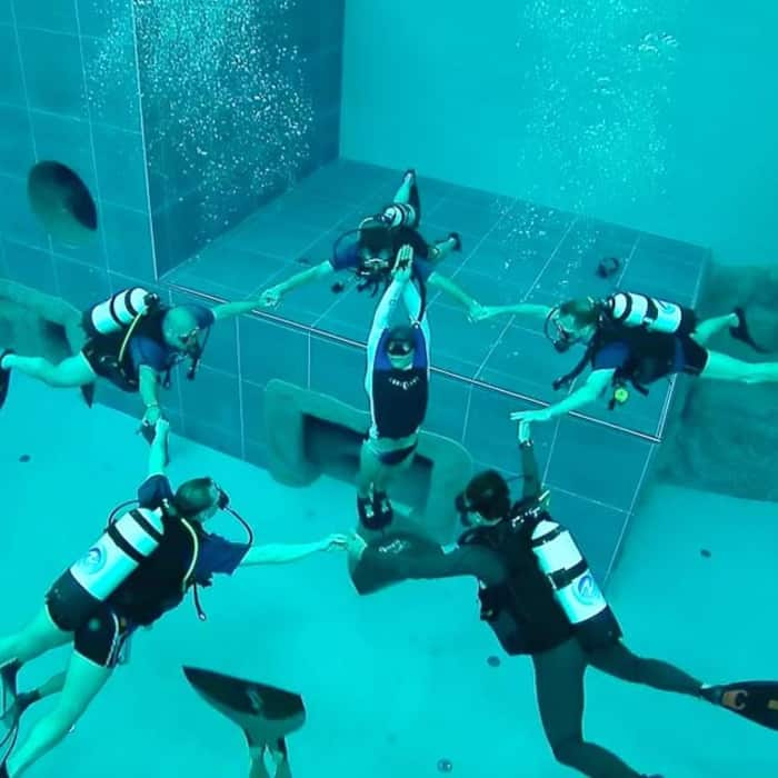 Thrilling pics of world’s deepest swimming pool ‘Y-40, The Deep Joy’ in ...