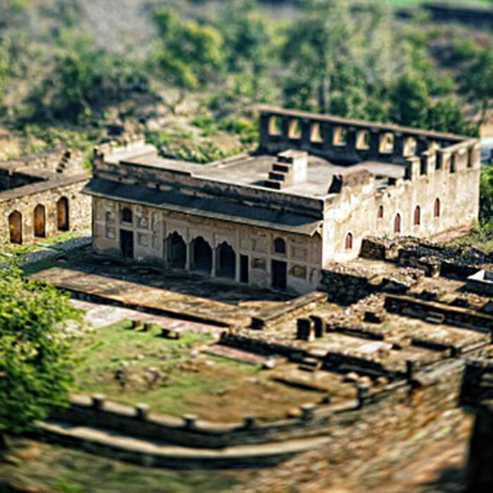 Take a virtual tour to Orchha in Tikamgarh district of Madhya Pradesh here!