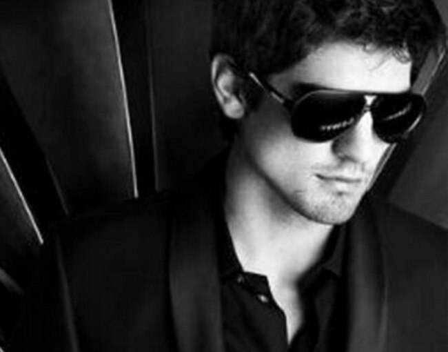 10 times when Alastair Cook bowled us with his looks!