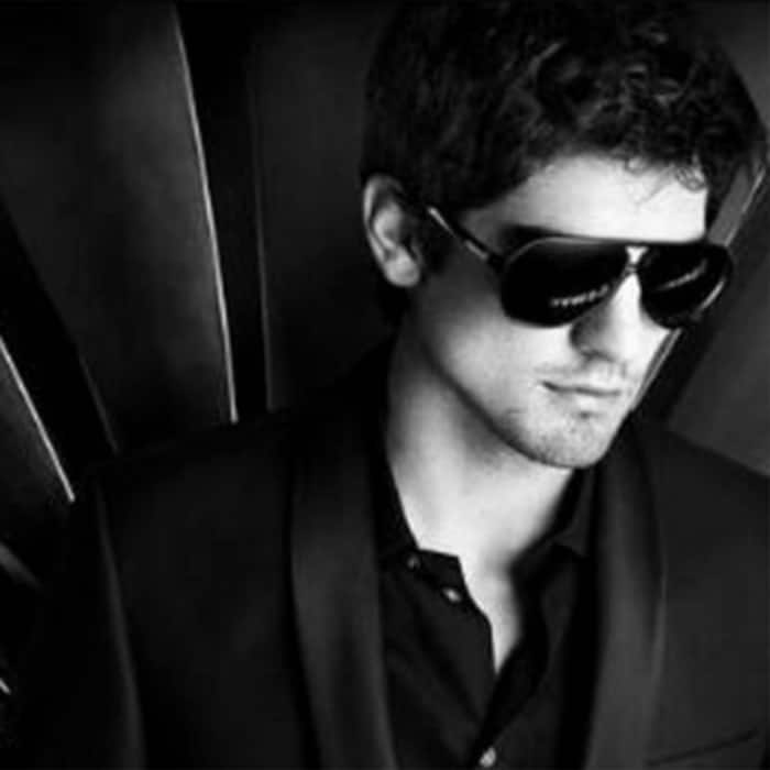 10 times when Alastair Cook bowled us with his looks!