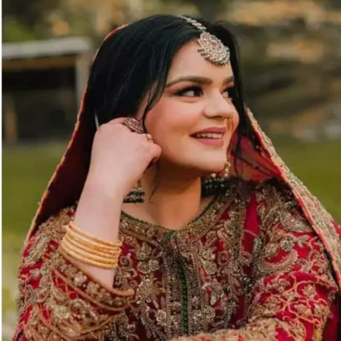 Meet Anmol Mehmood, wife of star Pakistan batter, she works as a ...