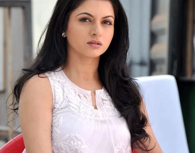 A picture of Bhagyashree