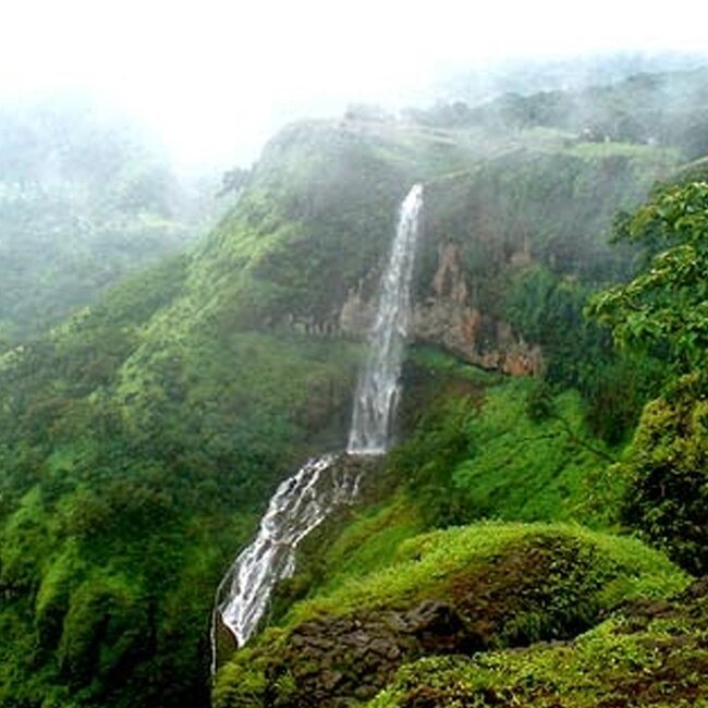 Explore the beauty of Chinchoti Waterfall