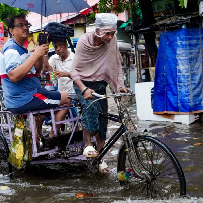 Heavy rain lashes Kolkata: IMD weather update June 19| In Pictures