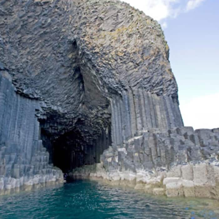 Explore in pics the mysterious aura of Fingal's Cave at Staffa Island ...