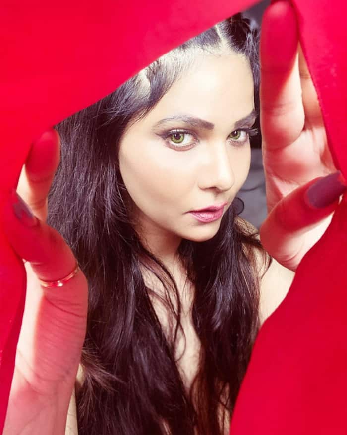 Aabha Paul Raises Hotness Quotient