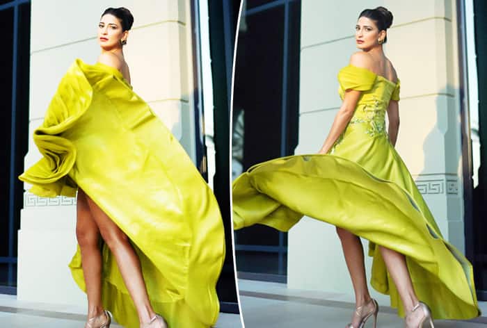 Aahana Kumra Hot Photos