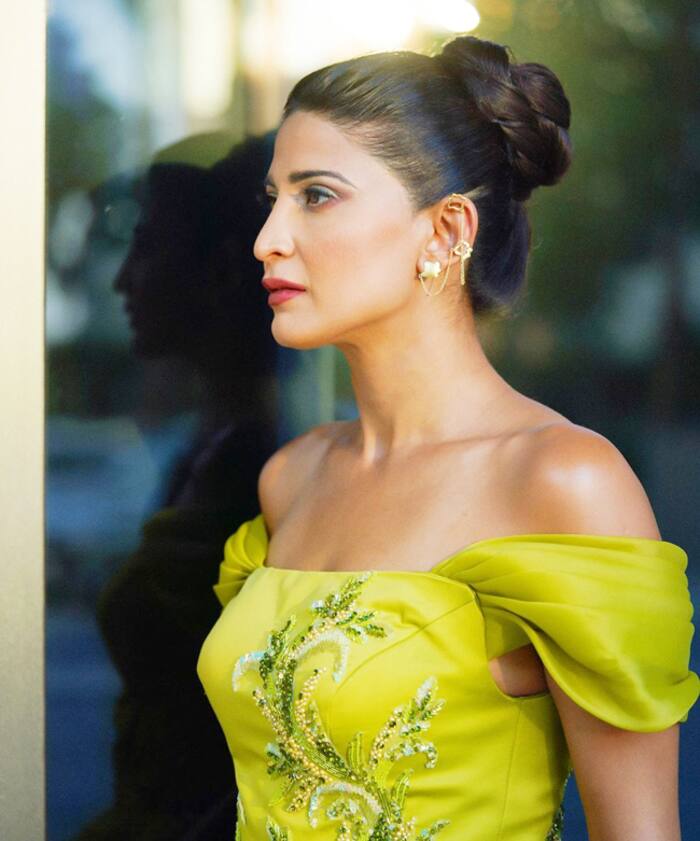 Aahana Kumra Hot Photos