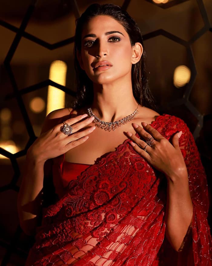 Aahana Kumra Bold And Bindaas