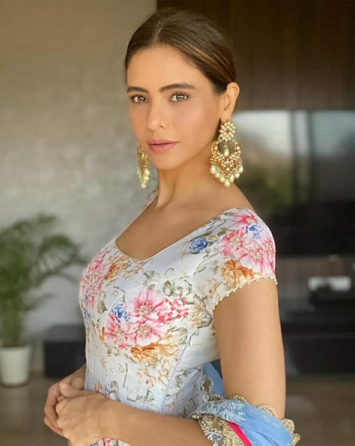 Aamna Sharif Instagram Latest Photos