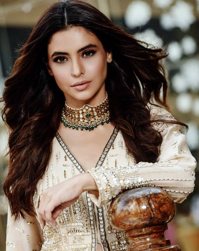 Aamna Sharif is a sight to behold in her latest ethnic pictures, don’t ...