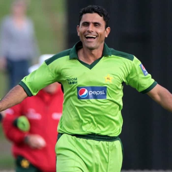 A 10 Year Age Gap Between Razzaq and Ayesha