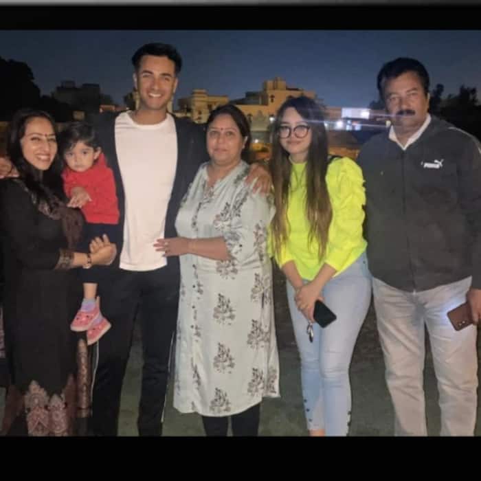 Abhishek Sharma family background