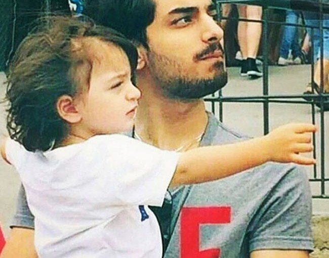 AbRam clicked with brother Aryan Khan’s friend