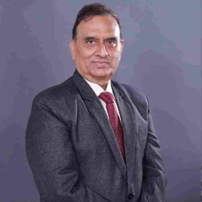 DDCA faces backlash after Delhi cricketer with no wicketkeeping ...