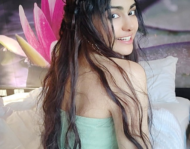 Adah Sharma Stun Fans With Her Bold Look