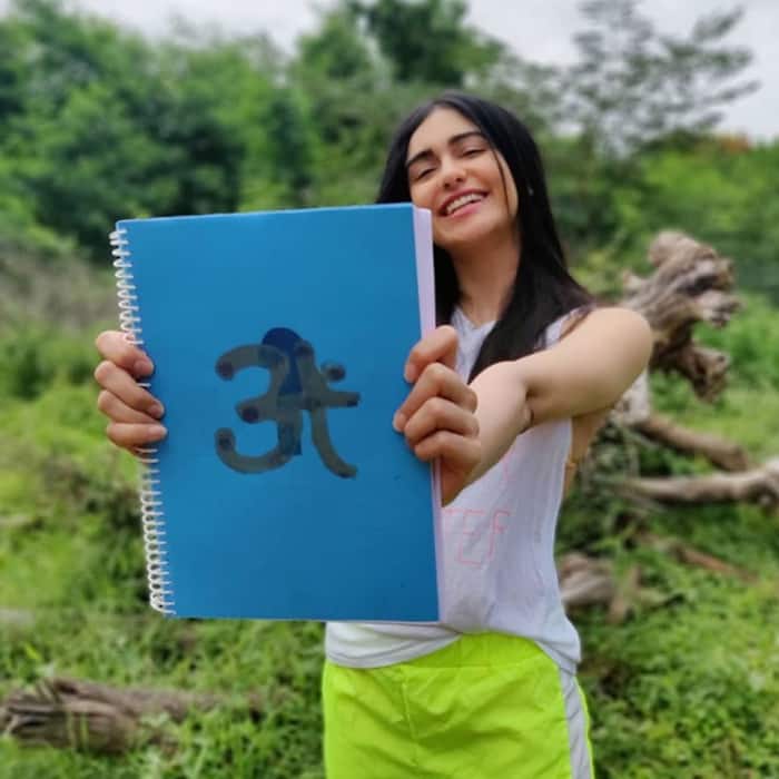 Adah Sharma’s Ravishing Look