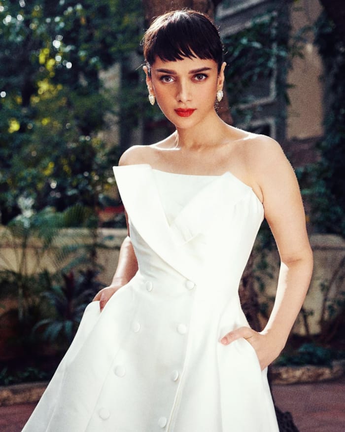 Aditi Rao Hydari Recreates Audrey Hepburn's Classy Look From 'Roman ...