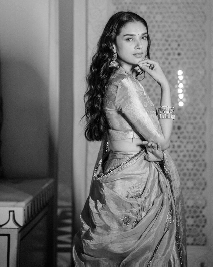 Aditi Rao Hydari Looks Divine Beyond Dreams in Her All-Golden Ethnic ...