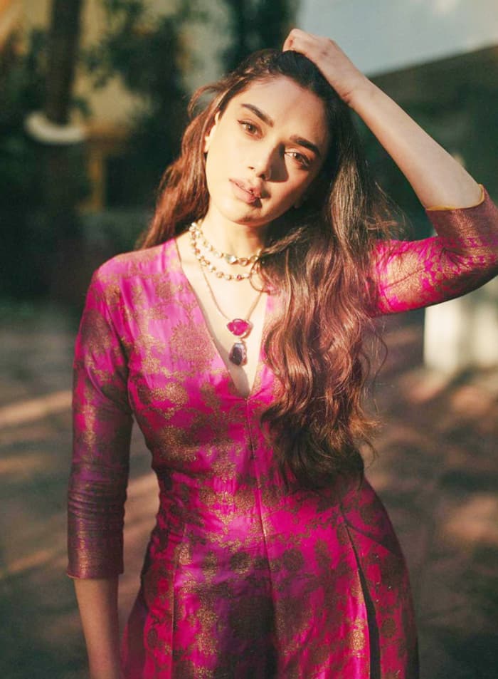Aditi Rao Hydari Shines Bright in Handwoven Silk Brocade Jumpsuit Worth ...