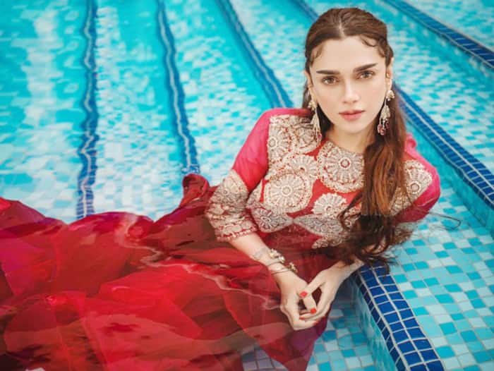Aditi Rao Hydari Looks Like a Regal Princess in Red Ethnic Outfit | See Jaw-Dropping Photos