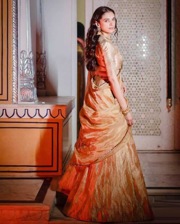 Aditi Rao Hydari Looks Divine Beyond Dreams in Her All-Golden Ethnic ...