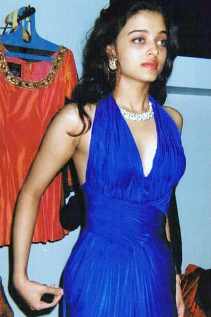 Aishwarya Rai Bachchan Vintage Photos - Glimpses of Her Jaw Dropping Glammed Up Pictures From 90s