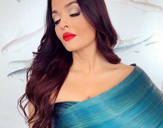 Aishwarya Rai Bachchan Wears Beautiful Prints And Shades at Cannes 2019