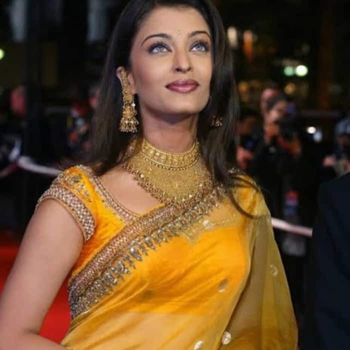 Aishwarya Rai Bachchan s 2002 debut look
