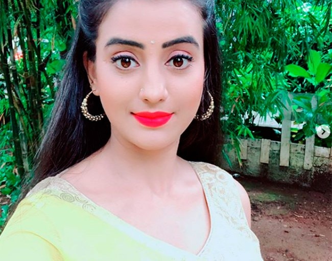 Akshara is blessed with melodious voice