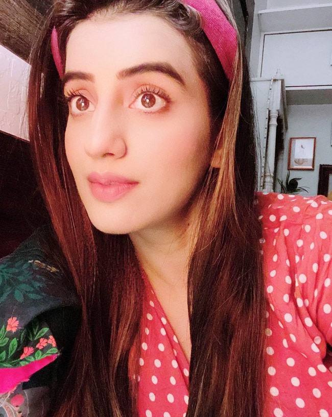 Akshara Singh is the queen of fashion