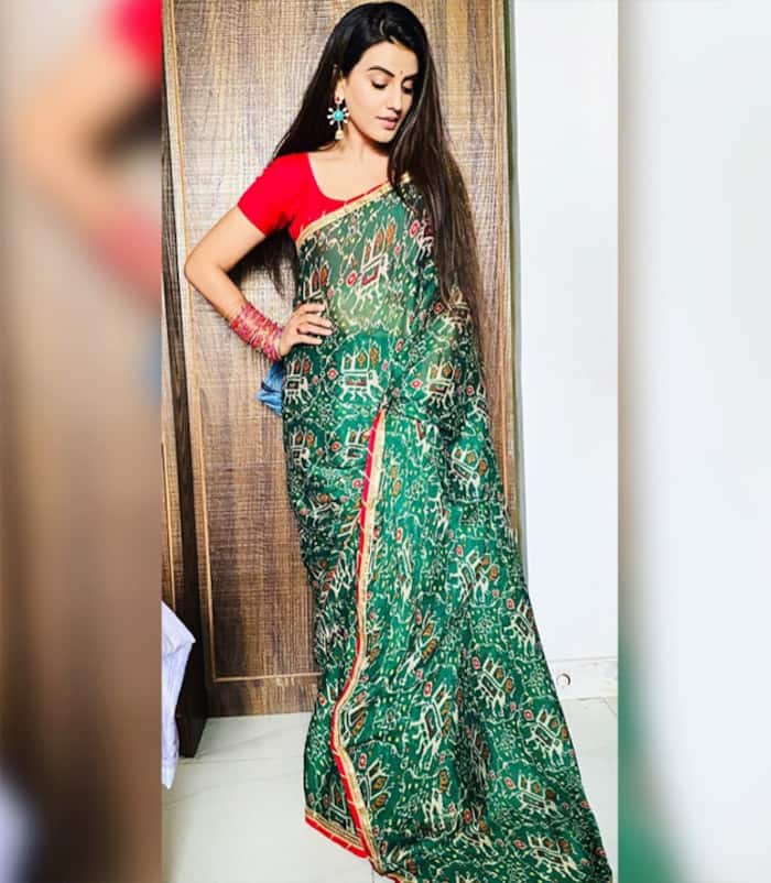 Bhojpuri Star Akshara Singh's Ethnic Styling is Bang on!