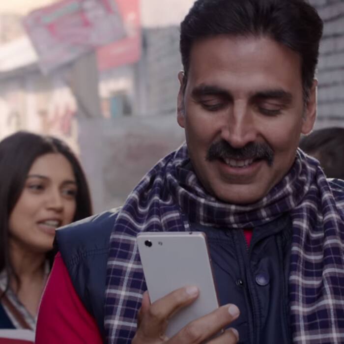 6 stills from Hans Mat Pagli song of Toilet Ek Prem Katha prove it to ...
