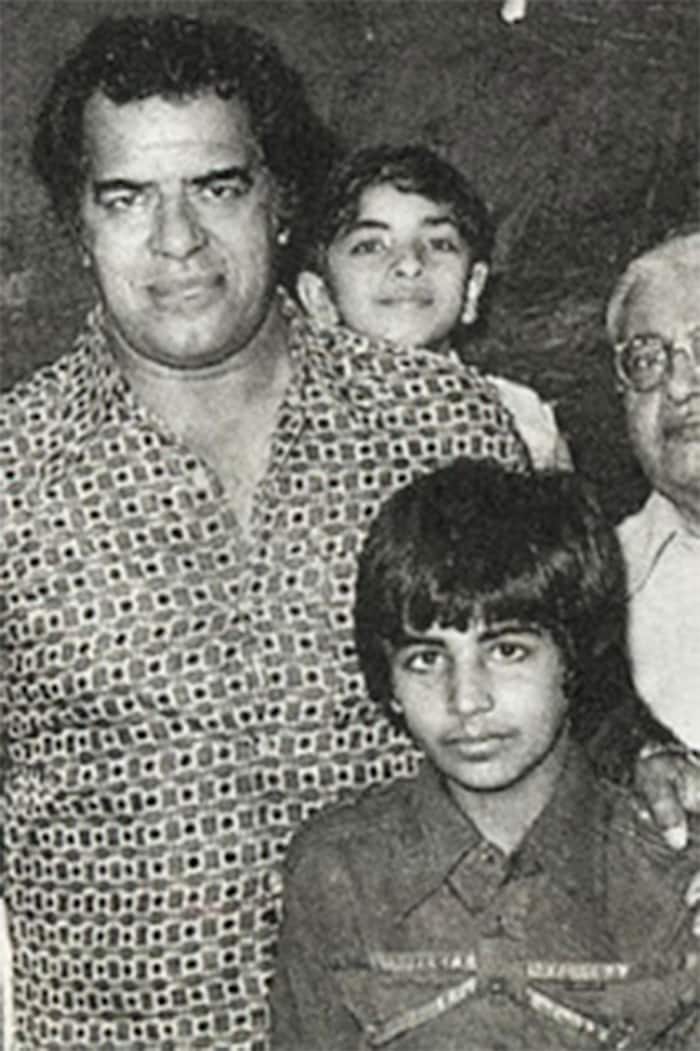 Akshay Kumar’s young picture