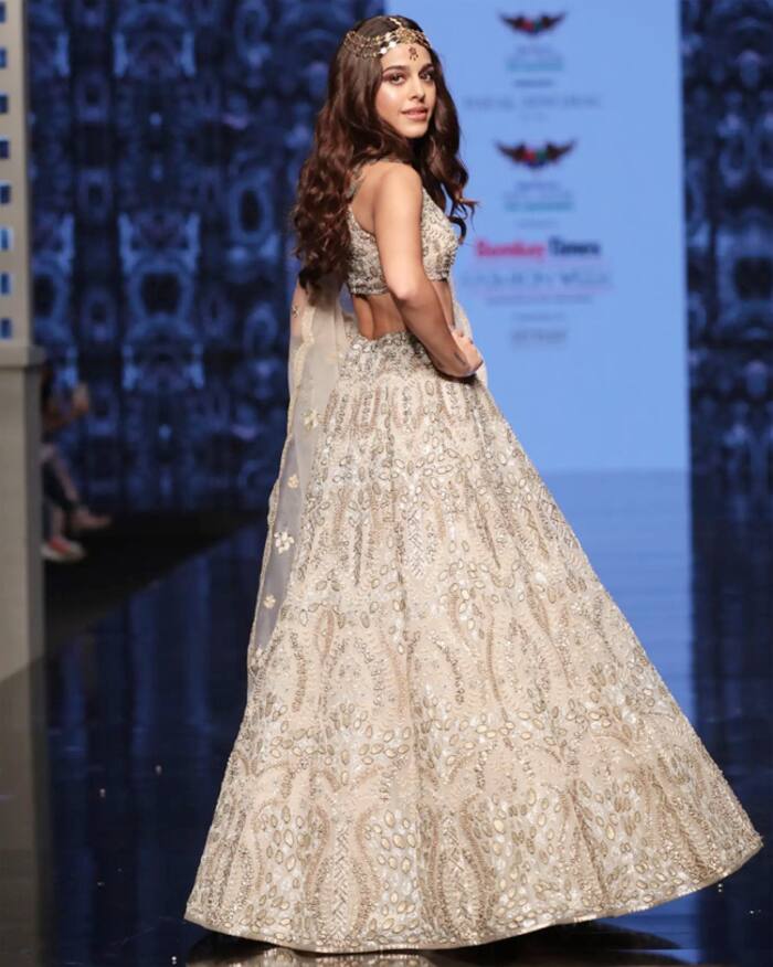 Alaya F is Evoking The Era Antiquity and Sets The Ramp on Fire With ...