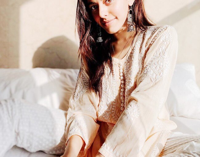 Alaya F’s Latest Sun kissed Pictures